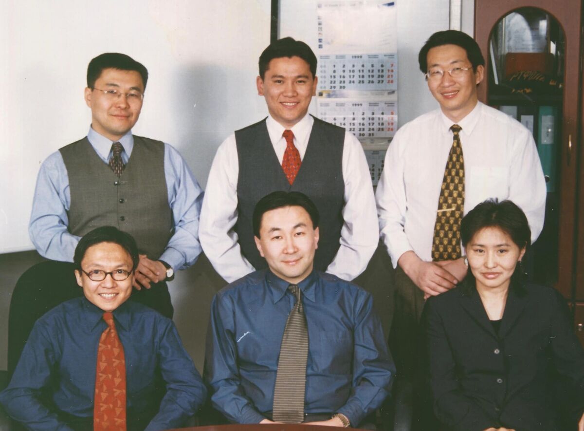 Шарк Д Энхтүвшин “mcs Group” ыг орхижээ